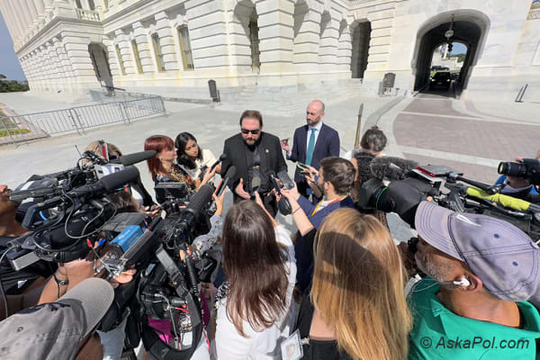 Ask a Pol UAPs | Matt Laslo | Substack