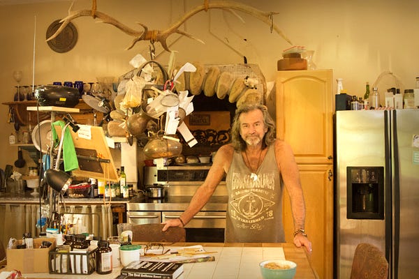 THE NEIGHBORLY FLORIDA | Lara Chapman | Substack