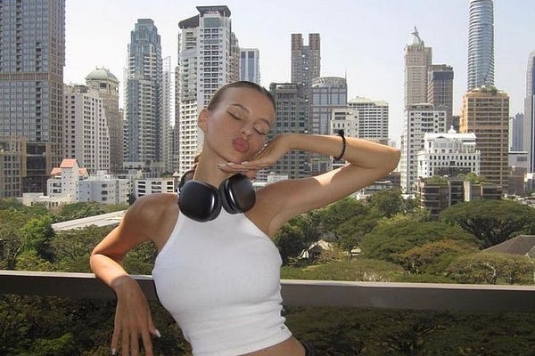 THEGLWGUIDE | Substack