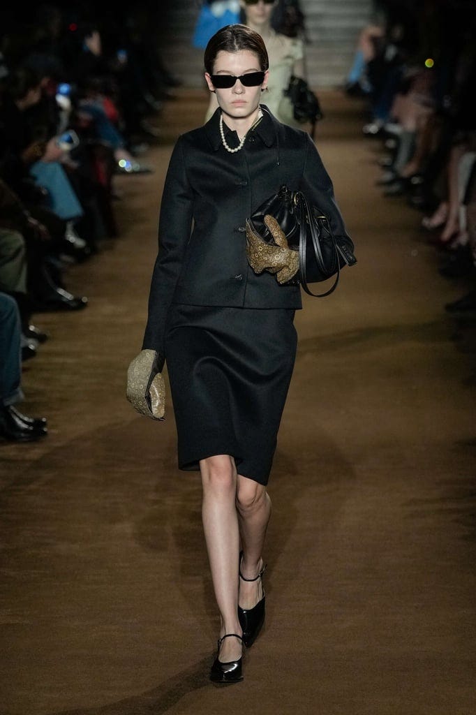 AW24/25: KEY FASHION TRENDS - Brunette from Wall Street