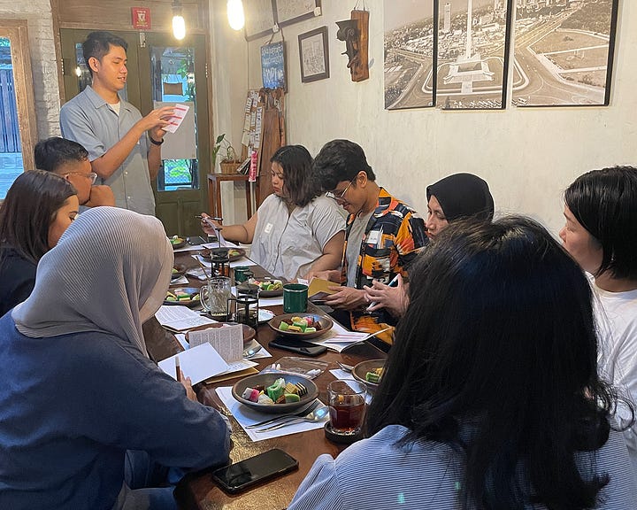 A Tiny Guide to Appreciate Jajan Pasar - Kepayang