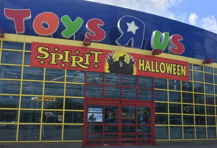 The Spooky Shutdown Strategy of Spirit Halloween