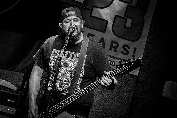 Live: Giant Pilot Touches Down - by Troy Larson