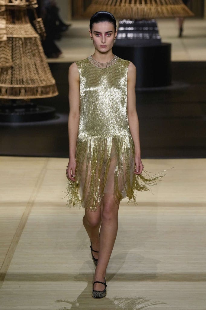 AW24/25: KEY FASHION TRENDS - Brunette from Wall Street