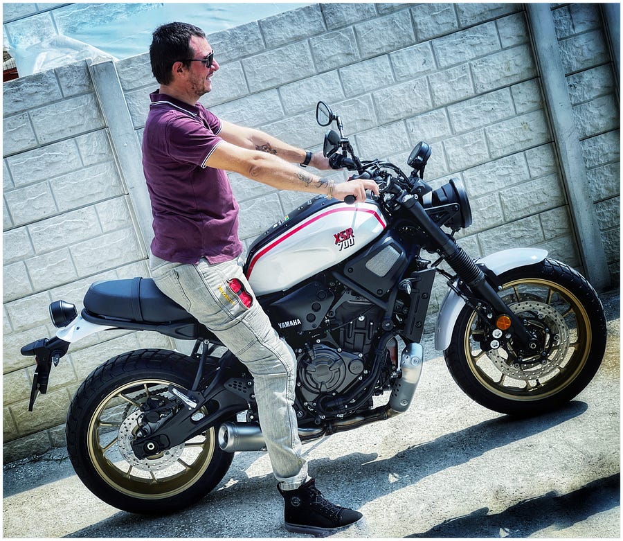 iMunteanu in Stoa Poikile | Ionuț Radu Munteanu | Substack