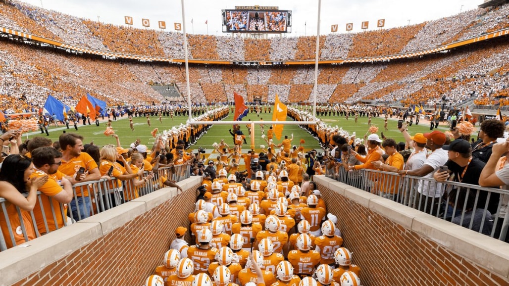 Round Table [Week 7] *based off of AP Poll