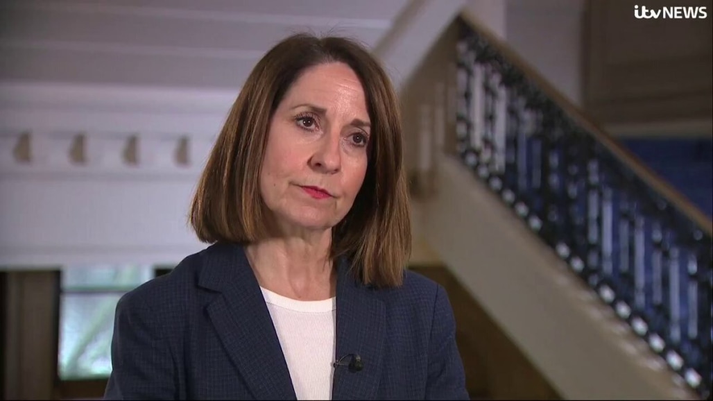 Starmer regime set to ban X - by Robin Westenra