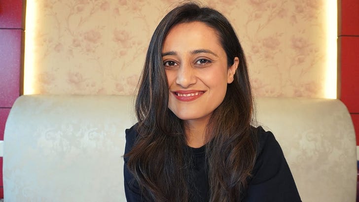 10 Ways to Learn English in 2021 - Aleena Rais Live