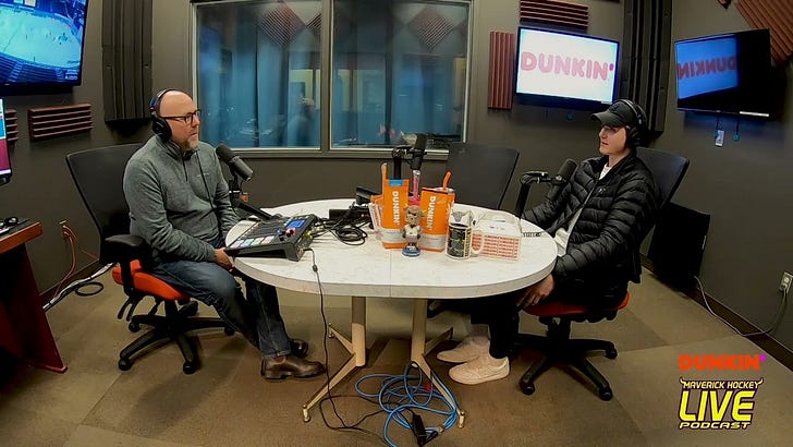 A quick stop at home - by Shane Frederick - Puckato