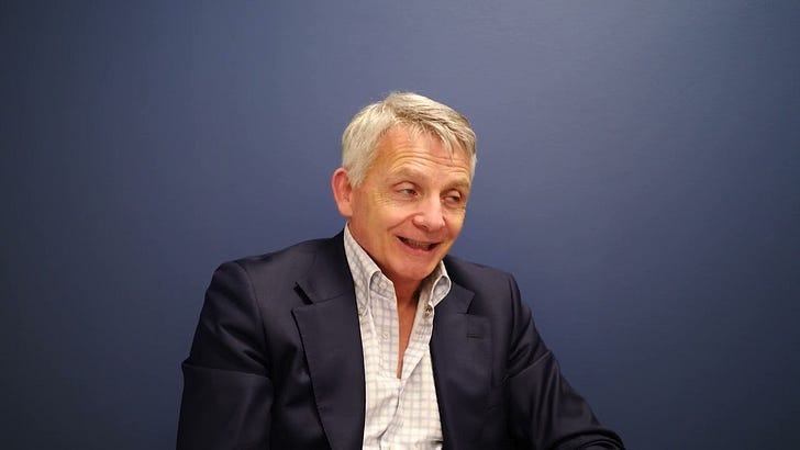 Eric Dénécé : ce que cachent les services secrets français