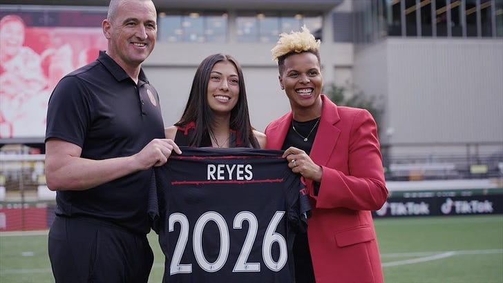 Official: Reyna Reyes Signs Contract Extension Through 2026